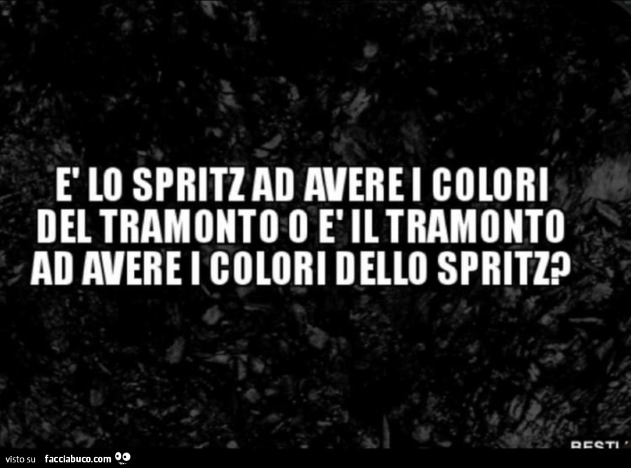 È lo spritz ad avere i colori del tramonto o è il tramonto ad avere i colori dello spritz ...